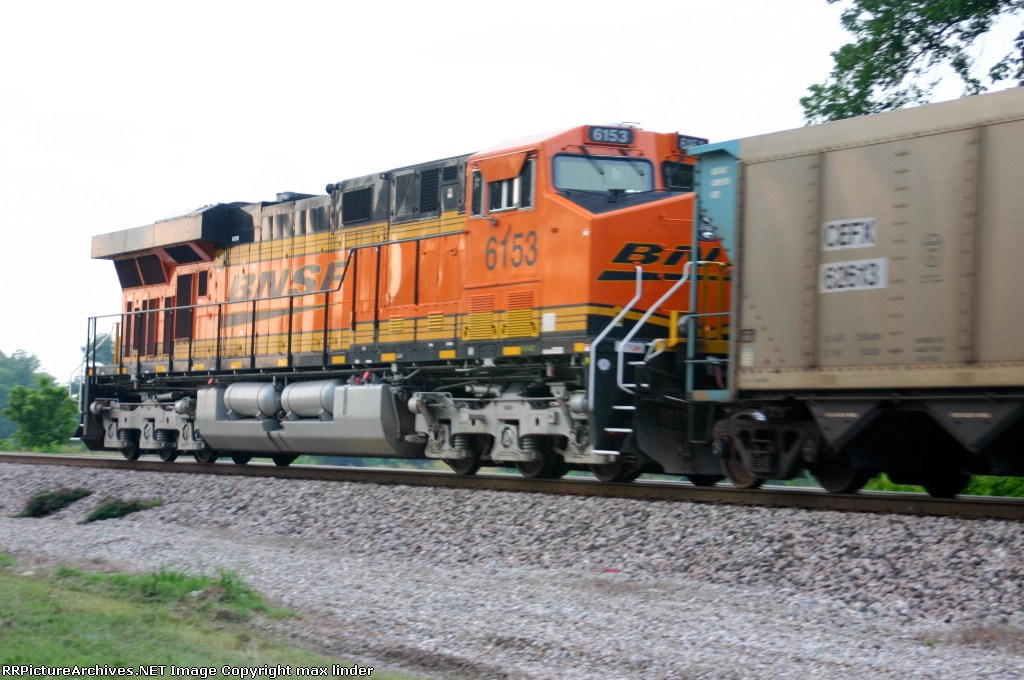 BNSF 6153